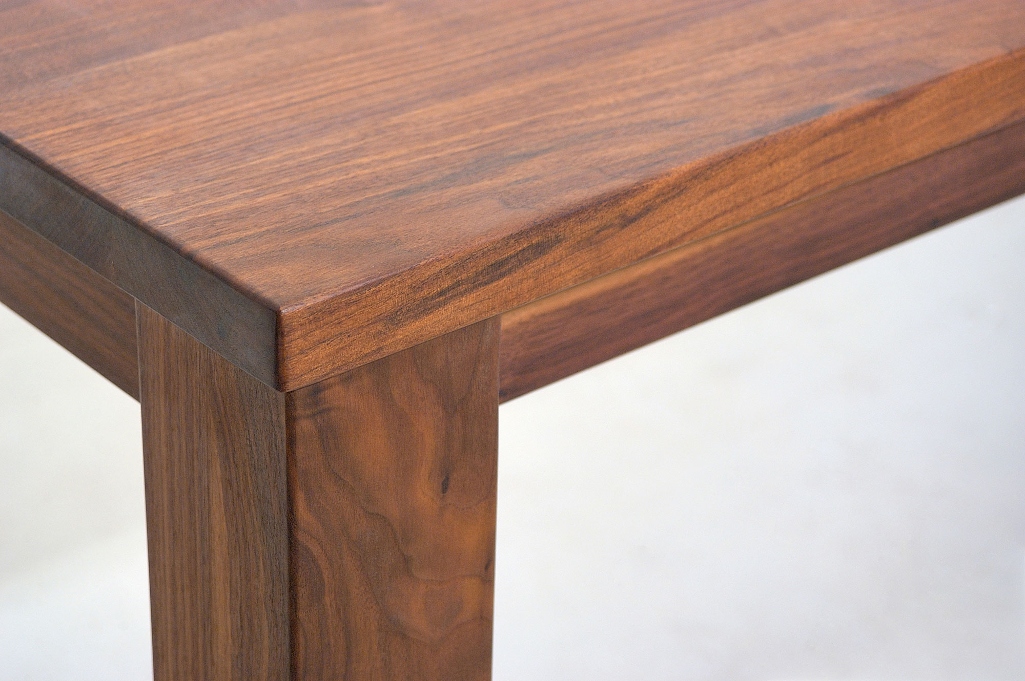 Tailor-Made Wood Table FORTE | vitamin design